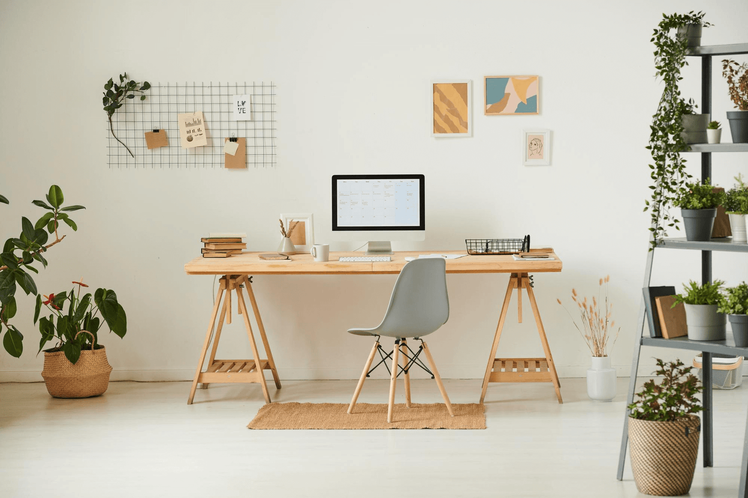 8 tips to create a minimalist design for a home office